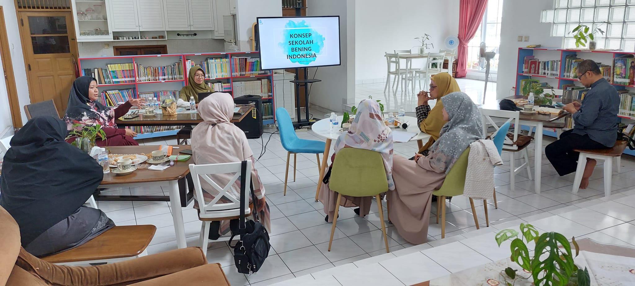 Kunjungan Studi Banding Yayasan Pintar Bandung – Bening Indonesia Foundation