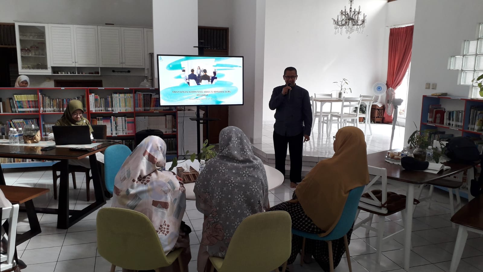 Kunjungan Studi Banding Yayasan Pintar Bandung – Bening Indonesia Foundation